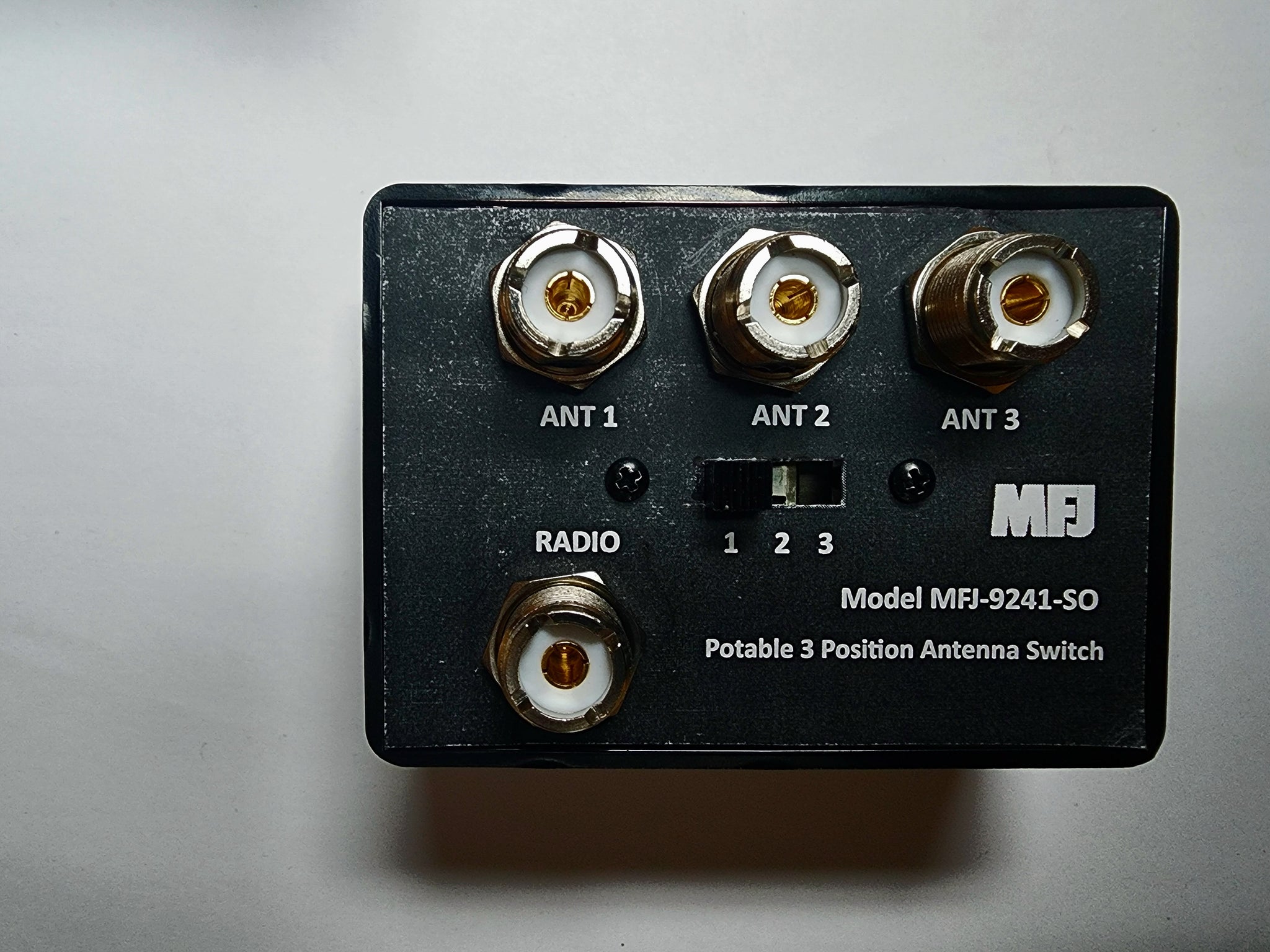 MFJ-9241-SO, Portable 3 Position Antenna Switch with SO-239 Connectors ...